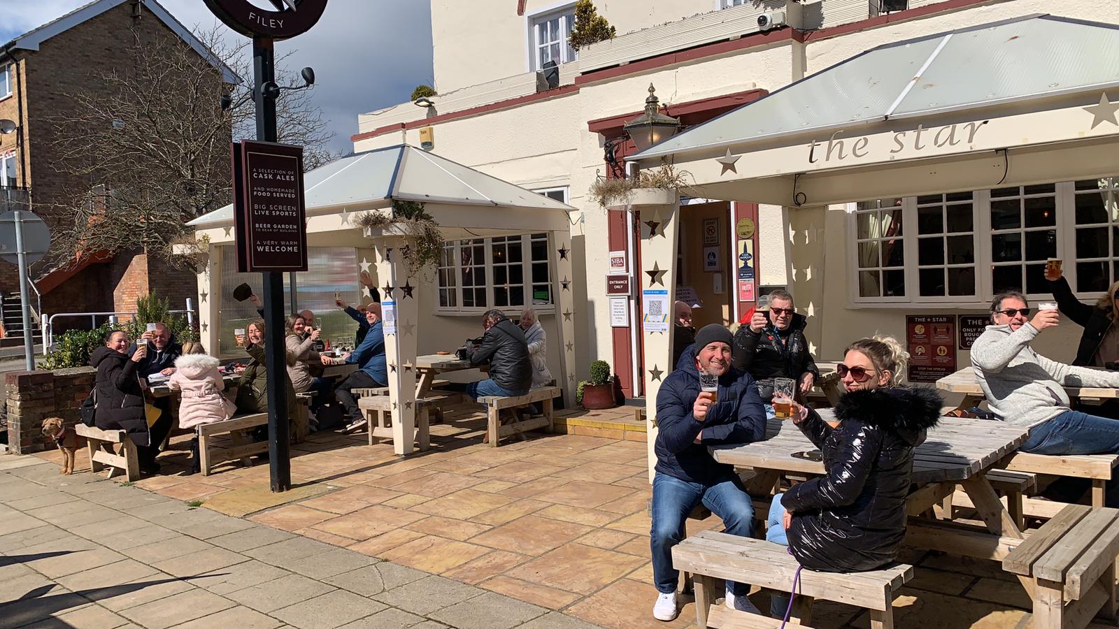 The Glorious Twelfth ... as Filey's pubs reopen - Filey